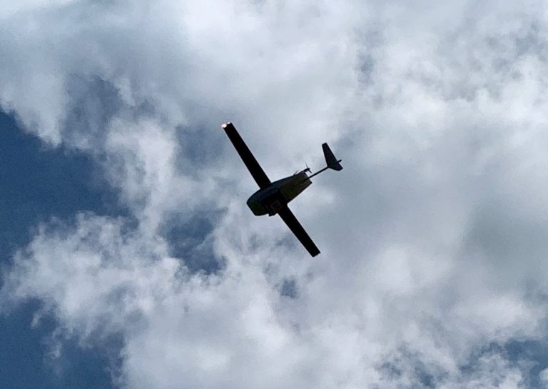 テラドローンが新規上場 初値は公開価格割れの2162円、その後切り返す | DroneTribune (ドローントリビューン)