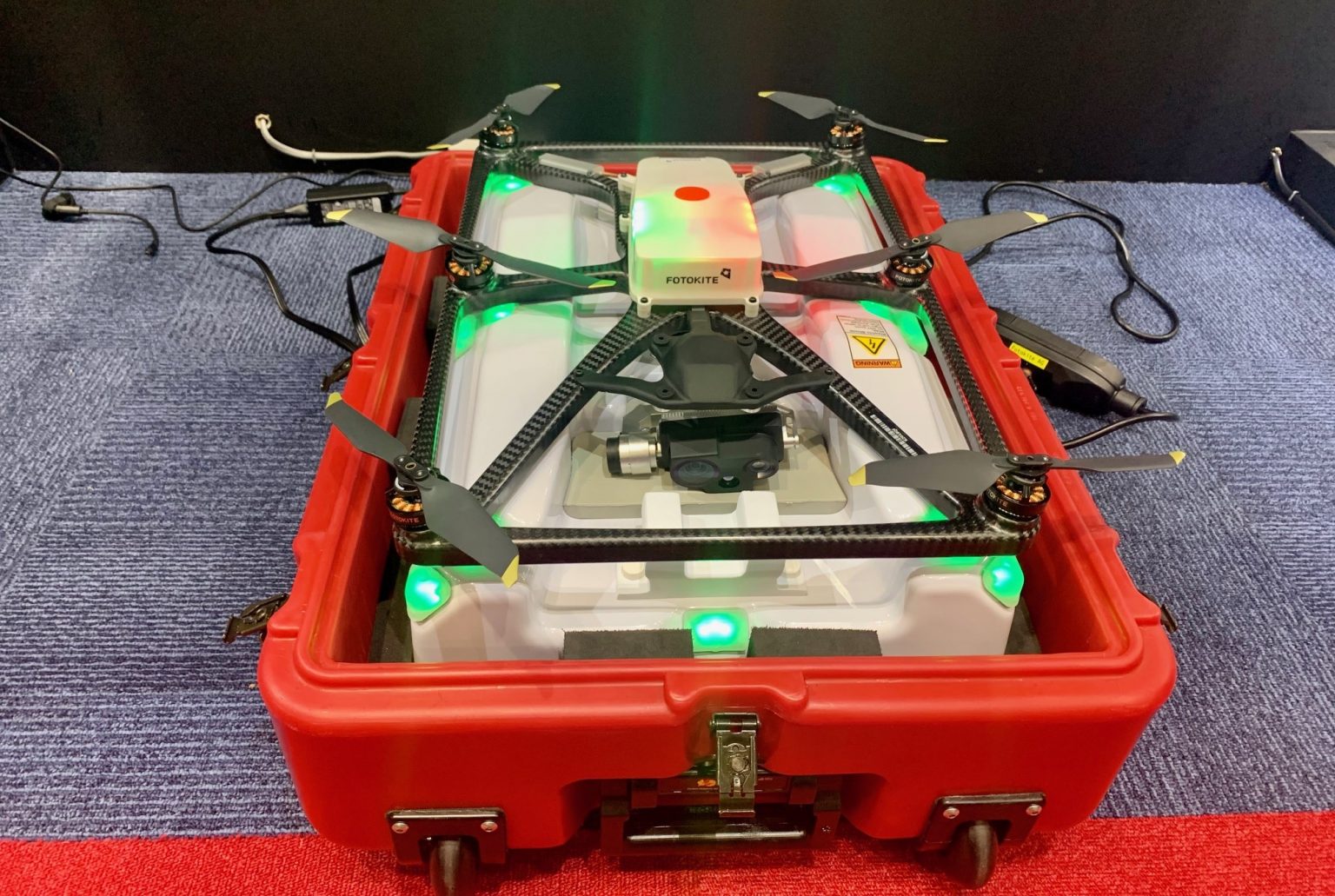 RISCON、SEECATにドローン関連展示多数 AileLinX、日本海洋など多彩な有線給電システム | DroneTribune (ドローントリビューン)