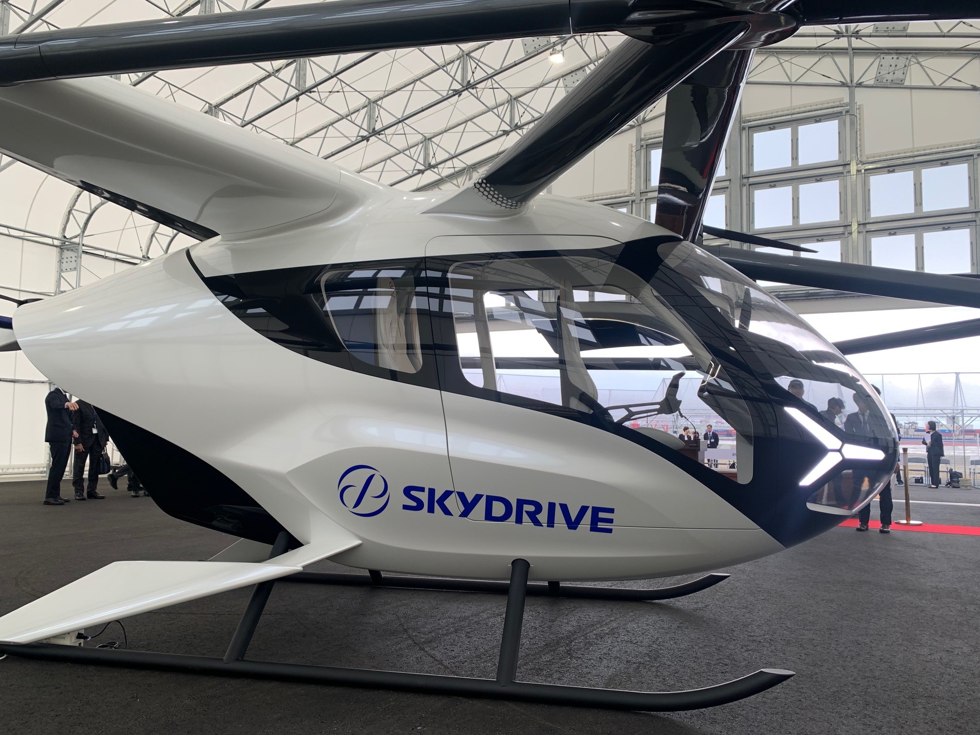 【大阪・関西万博】SkyDriveが飛行を初公開 無搭乗で高さ5 mを4分間 | DroneTribune (ドローントリビューン)
