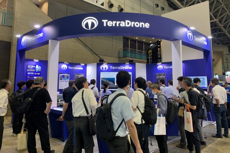 IBIS2が八潮の陥没下水管内で「キャビンらしきもの」発見 JUIDA出動、ELIOS3も飛行 | DroneTribune (ドローントリビューン)